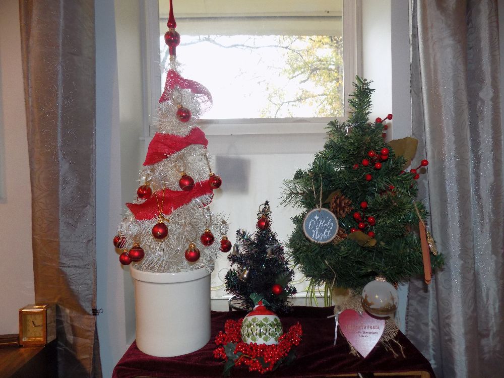 Decorating for Christmas? Or not? | Crossmap Blogs